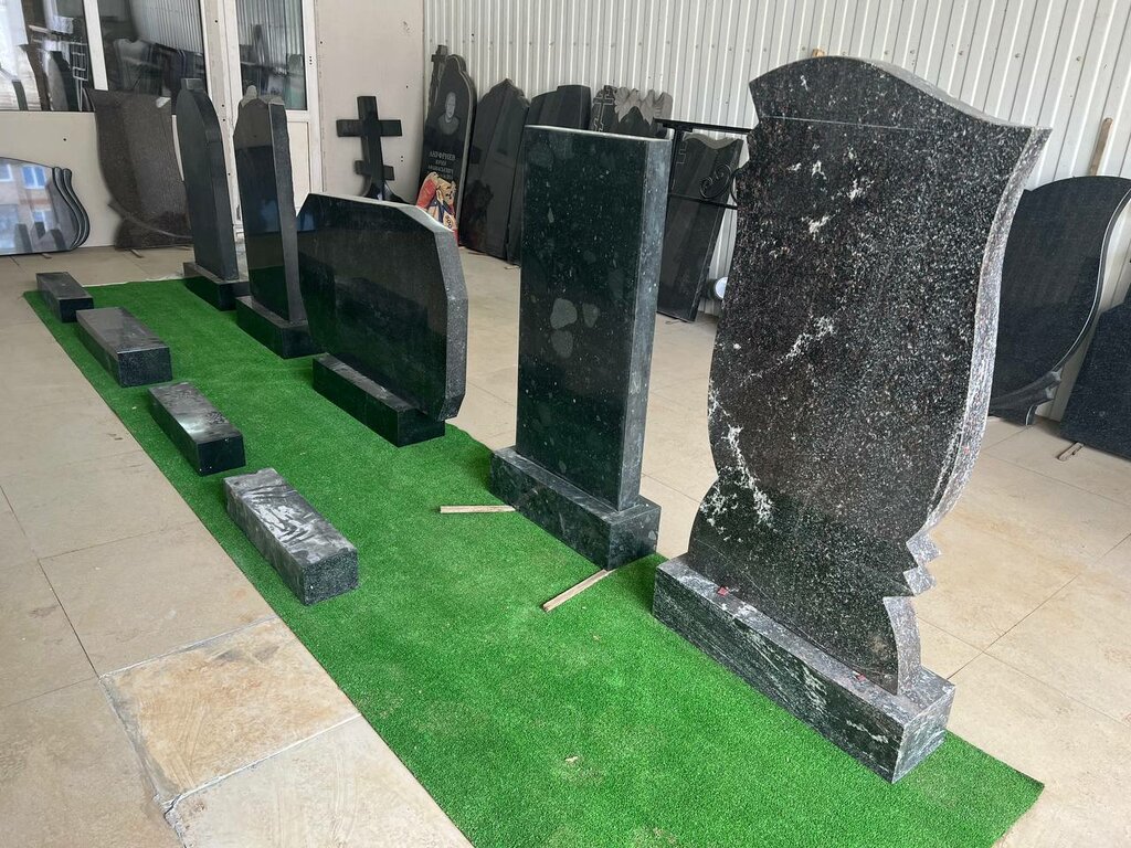 Heykel ve mezarlık taşı üreticileri Памятники. Ограды, Moskova ve Moskovskaya oblastı, foto