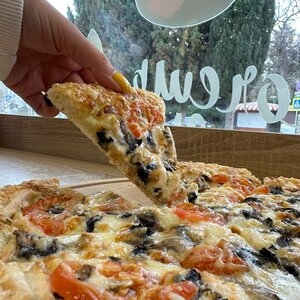 Sushi Wok (No:7, микрорайон имени Генерала Васильева), suşi restoranı  Armiansk'tan (Ermenibazar'dan)