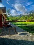 Усадьба Дом в горах (Beryozovaya ulitsa No:10, selo Ust-Muny), resort oteller, tesisler  Altay Cumhuriyeti'nden