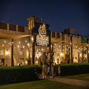 Al Fanar Seafood Market (1/4, Al Asayel Street, Al Barsha 2, Al Barsha, Hadaeq Mohammed Bin Rashid, Dubai), restoran  Dubai'den