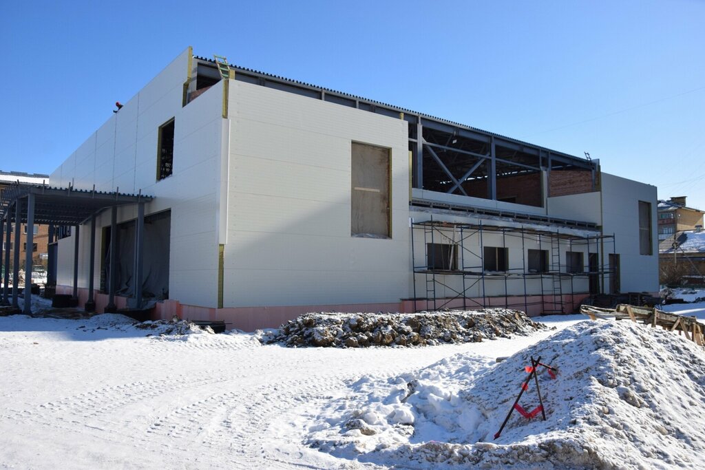 Çok amaçlı spor tesisleri Центр единоборств имени Эдуарда Захарова, Uhta, foto