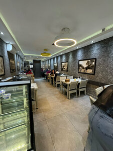 Orhan Pilav Evi (İstanbul, Üsküdar, Mimar Sinan Mah., Selmanağa Sok., 2/1D), restoran  İstanbul'dan