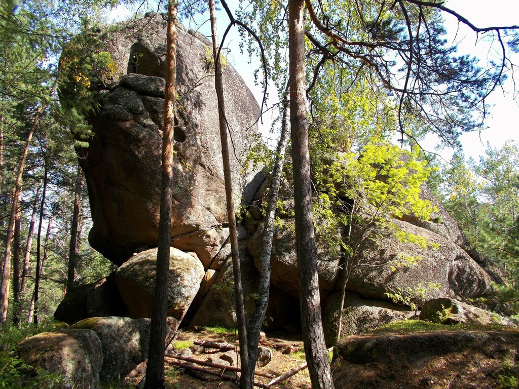 Dağ zirvesi Скала Орлик, Krasnoyarski krayı, foto