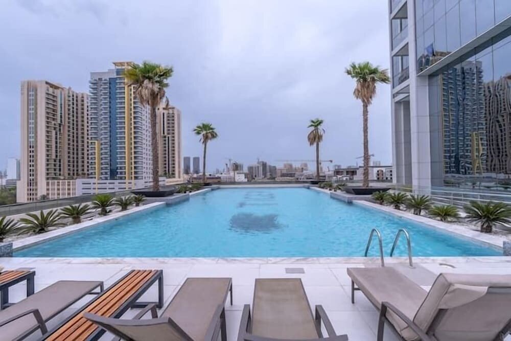 Kısa süreli konaklama Vogue Jvc - Regina Tower, Dubai, foto