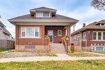 Chic Forest Park Home w Patio - 10 Mi to Chicago (State of Illinois, Cook County, Blue Line, Forest Park), kısa süreli konaklama  İllinois'dan