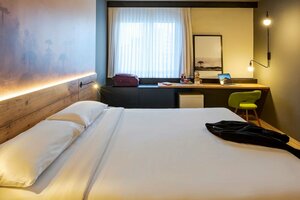 Mercure Curitiba Aeroporto (Brasil, Paraná, Sáo José dos Pinhais, Aguas Belas, Barao Do Cerro Azul, 261), otel  Sao Jose dos Pinhais'ten