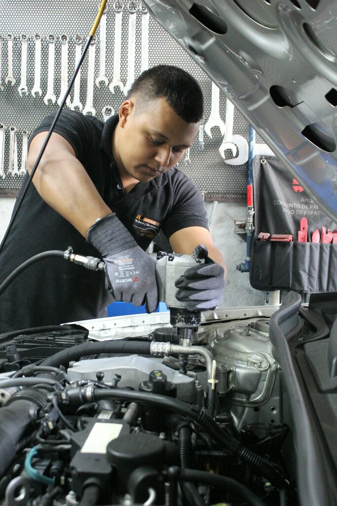 Otomobil servisi Jl Garage Automotriz, Medellin, foto