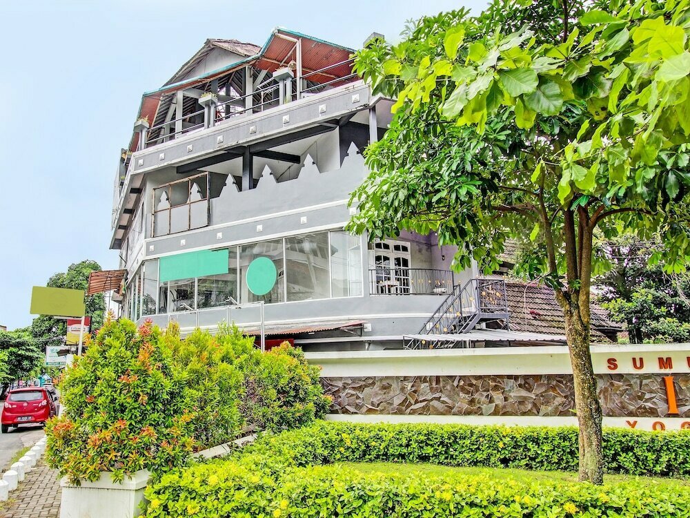 Otel Oyo 92166 Nirwana Inn Syariah, Yogyakarta, foto