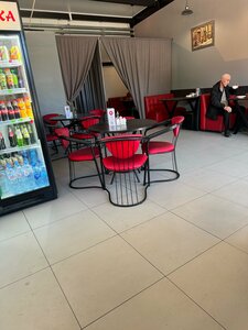 Гурман (ulitsa Dzerzhinskogo No:2Б, Klin), kafe  Klin'den