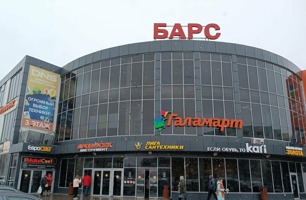 Zemin döşeme üretim ve satış firmaları Mr. Polov, Nijnekamsk (Tüben Kama), foto