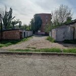 Гаражи (Bogdana Khmelnitskogo Street No:43Ж), garajlar  Astrahan'dan