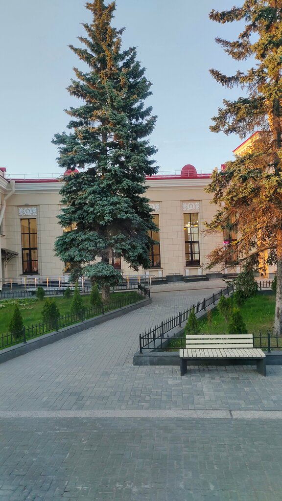 Meydan Stantsii Petrozavodsk Square, Petrozavodsk, foto