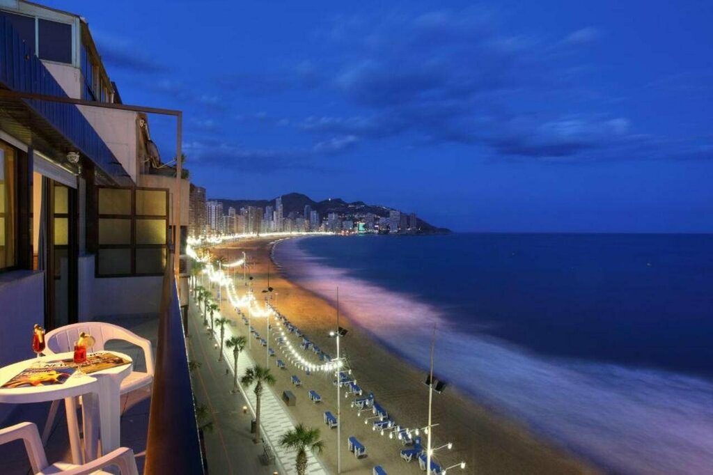 Otel Hotel Bilbaino, Benidorm, foto