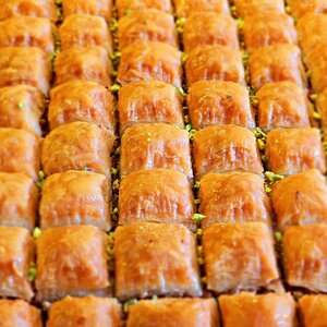 By Bahadır Künefe (Manisa, Turgutlu, Atatürk Blv., 136/A), kafe  Turgutlu'dan