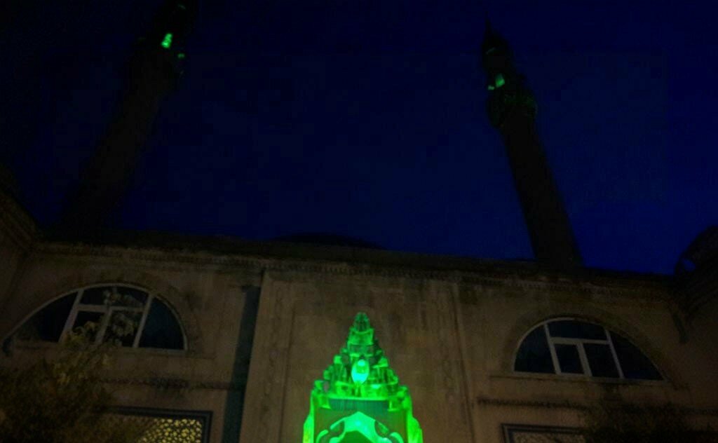 Cami Orta Cami, Horasan, foto
