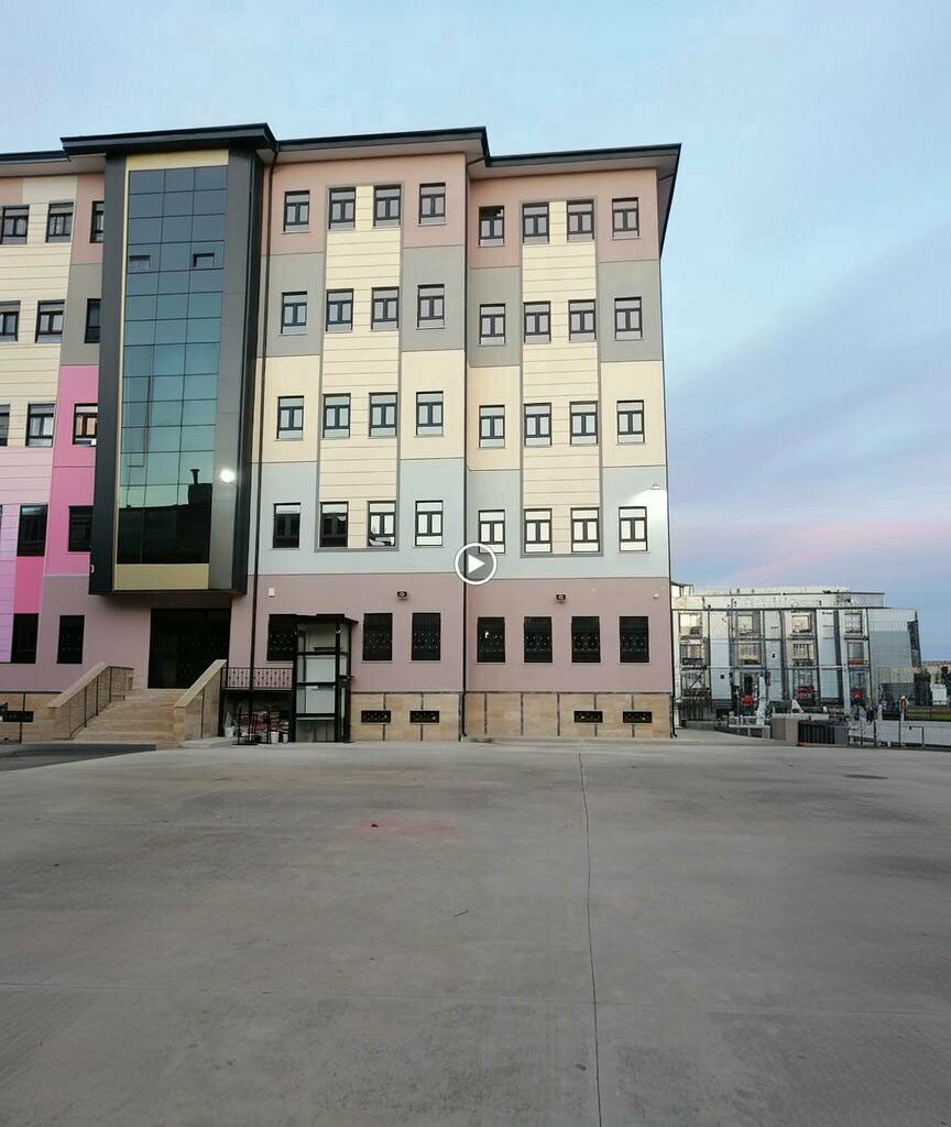Ortaokul 24 Kasım Ortaokulu, Çayırova, foto