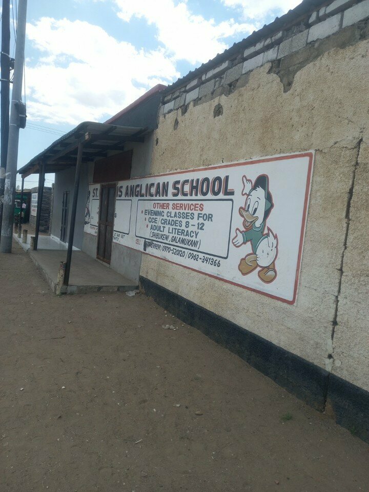 Ortaokul St Francis Anglican School, Lusaka, foto