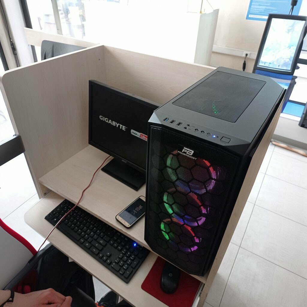 i̇nternet kafeler Champion İnternet Cafe, İstanbul, foto