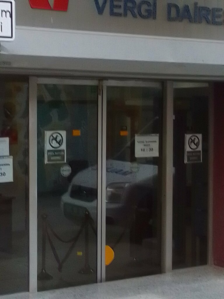 Vergi daireleri Kordon Vergi Dairesi, İzmir, foto
