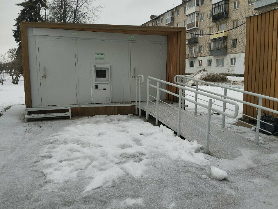 Tuvalet Общественный туалет, Velikiy Novgorod, foto