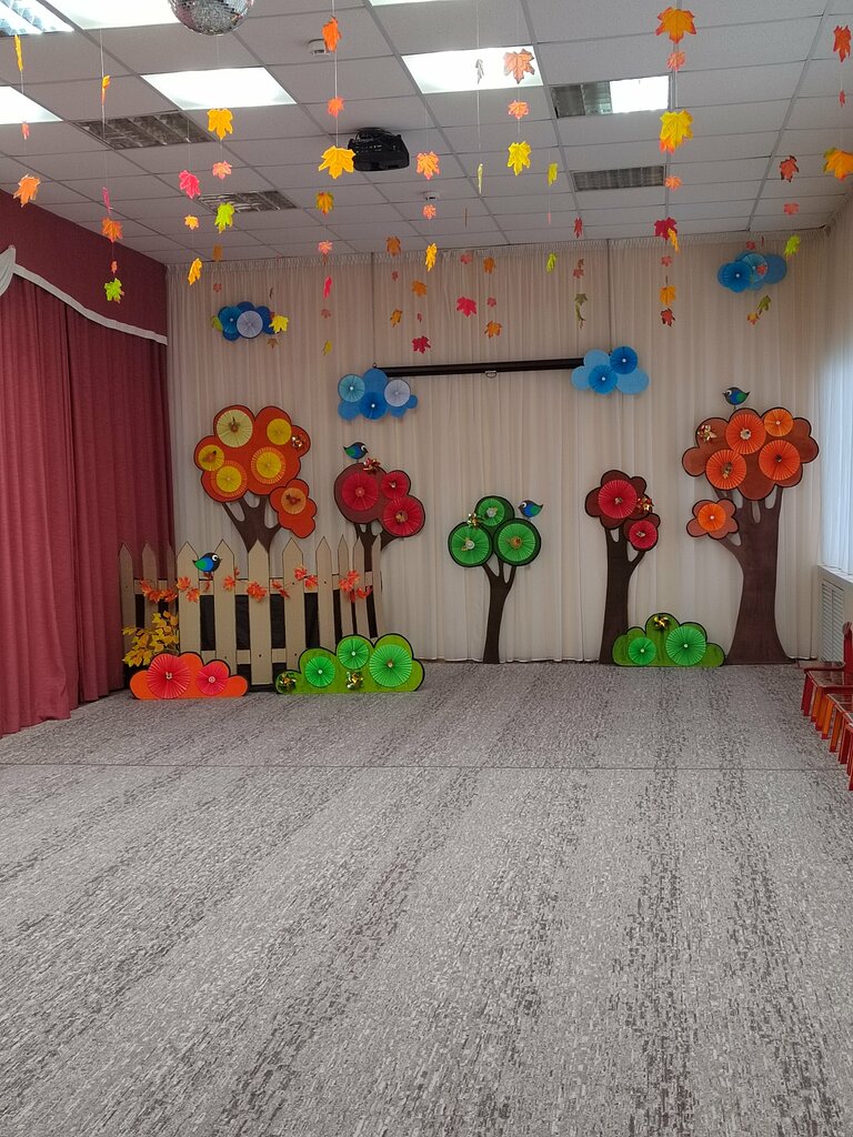 Anaokulları Srednyaya obshcheobrazovatelnaya shkola № 13 s doshkolnym otdeleniyem, Kopeysk, foto