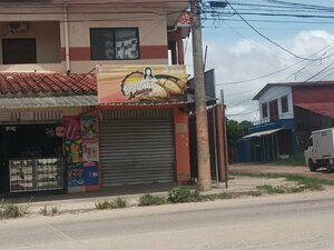 Salteñas Aitanna (Santa Cruz de la Sierra, Avenida Jenecherú), ekmek fırını  Santa‑Krus'tan