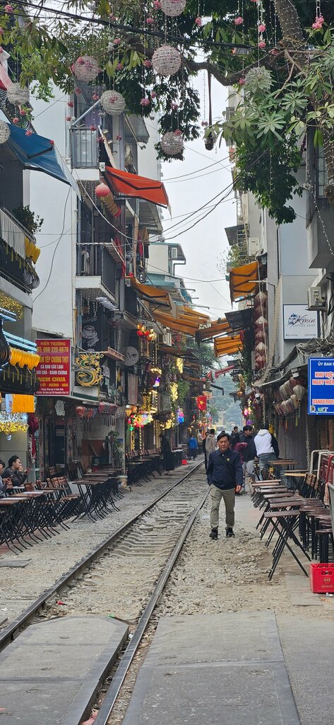 Turistik yerler Улица Ханойского поезда, Hanoi, foto