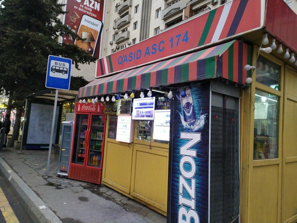 Su satışı Kiosk, Bakü, foto