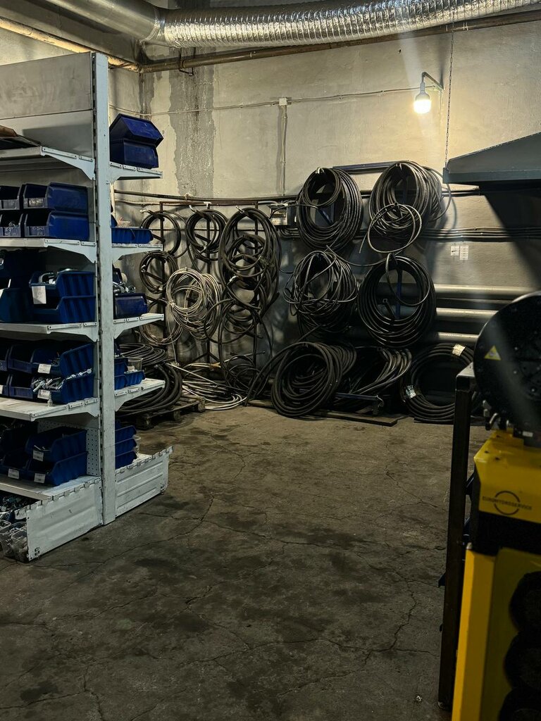 Özel üretim araç ve ekipmanları Автотехцентр BigAvto, Kızıl, foto