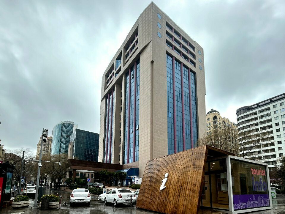 ATM'ler Bank Respublika, Bakü, foto