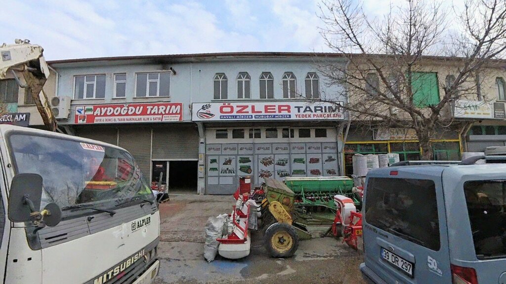 Tarım makineleri, ekipmanlar Özler Tarım, Konya, foto