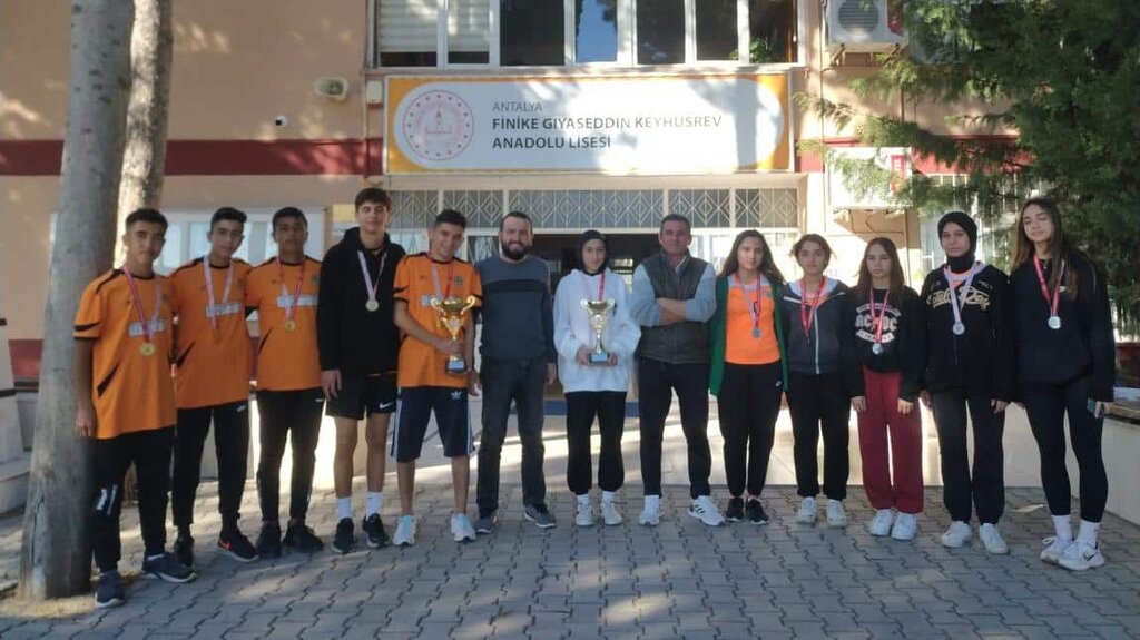 Lise Finike Gıyaseddin Keyhüsrev Anadolu Lisesi, Finike, foto