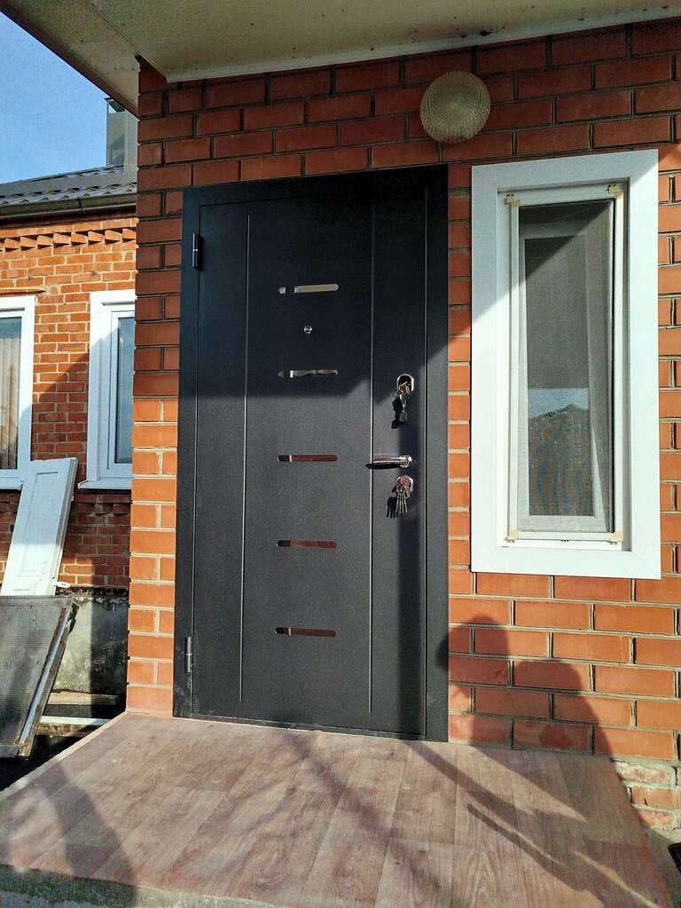 Kapılar Arkada, Korenovsk, foto