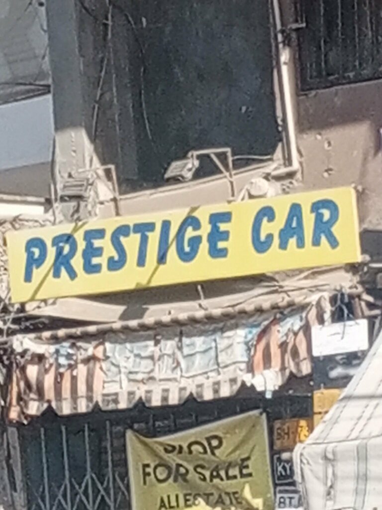 Otomobil yedek parçaları Prestige car, Karaçi, foto