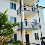 Dolphin (1-y proyezd ulitsy Adleyba No:31), otel  Suhum'dan