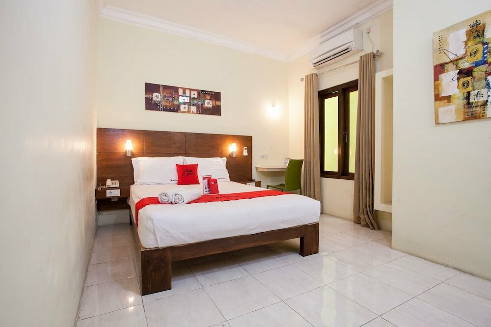 Otel RedDoorz near Marvell City Mall, Surabaya, foto