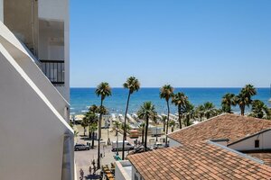 Nautilus Tourist Apartments (Larnaka, Kıbrıs Cumhuriyeti, Enanthias Pieridou street 4), otel  Larnaka'dan