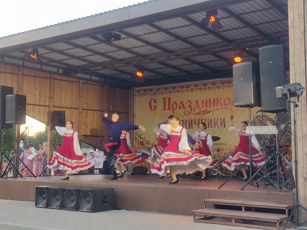 Kültür ocakları Мелиховский культурно-просветительный центр, Rostovskaya oblastı, foto