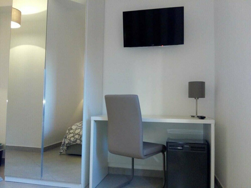 Otel Minerva Guesthouse, Pavia, foto