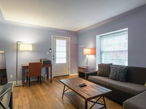Beautiful Royal Oak Townhouse (Michigan, Oakland County, Royal Oak), otel  Royal Oak'tan