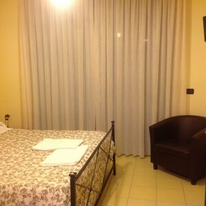 Le Torri Casa per Ferie (Lazio, Roma, Santa Marinella), otel  Lazio'dan