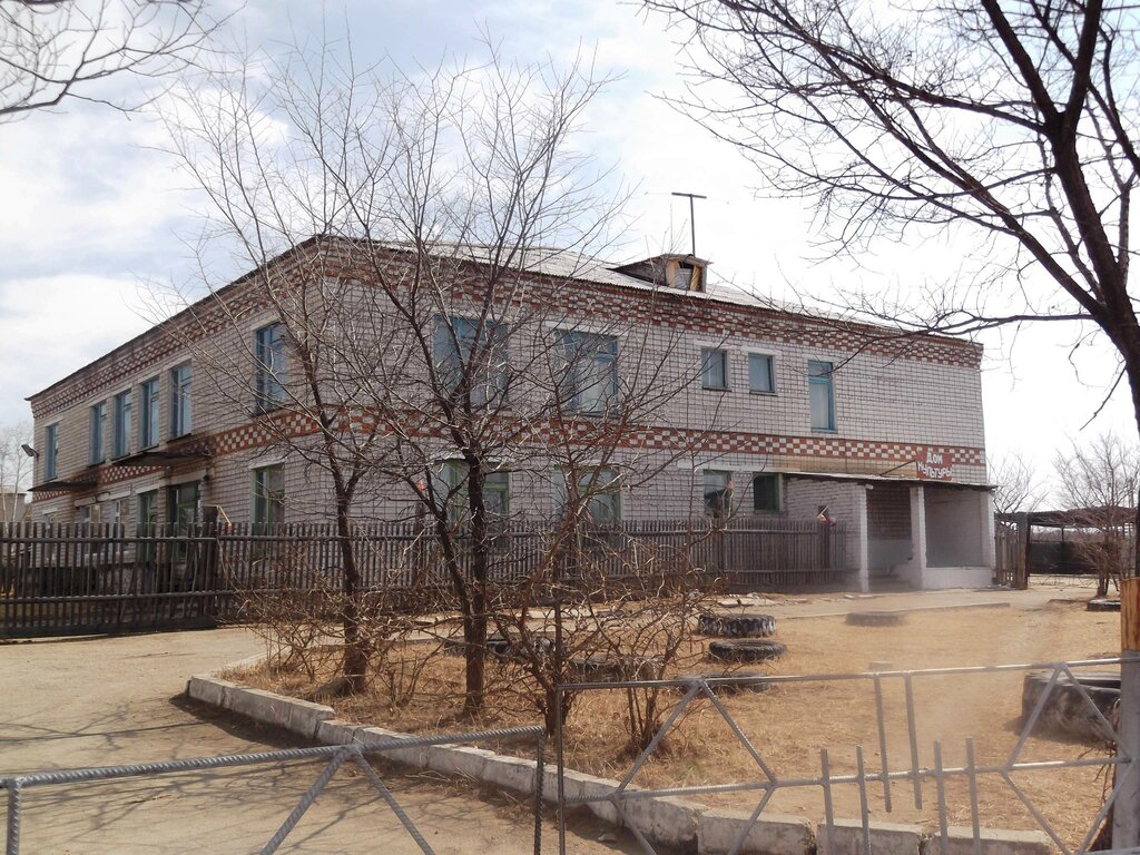 Kütüphaneler Саскалинская сельская библиотека, Amursk Bölgesi, foto