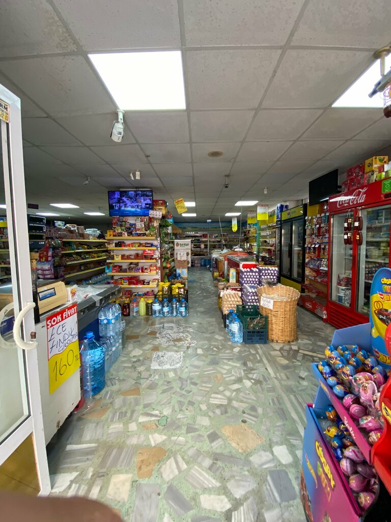 Süpermarket Çalışkan Süpermarket, İstanbul, foto