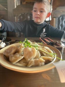Skazka (ulitsa Petrovskogo No:11А), restoran  Eniseysk'ten