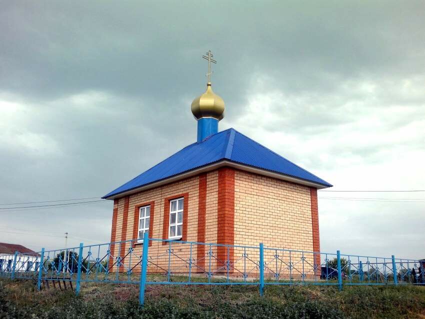 Şapel, haç anıtı Часовня Петра и Павла, Tataristan, foto
