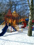 Playground (Moscow, Severo-Zapadniy Administrative Okrug, Yuzhnoye Tushino District), oyun alanı  Moskova'dan