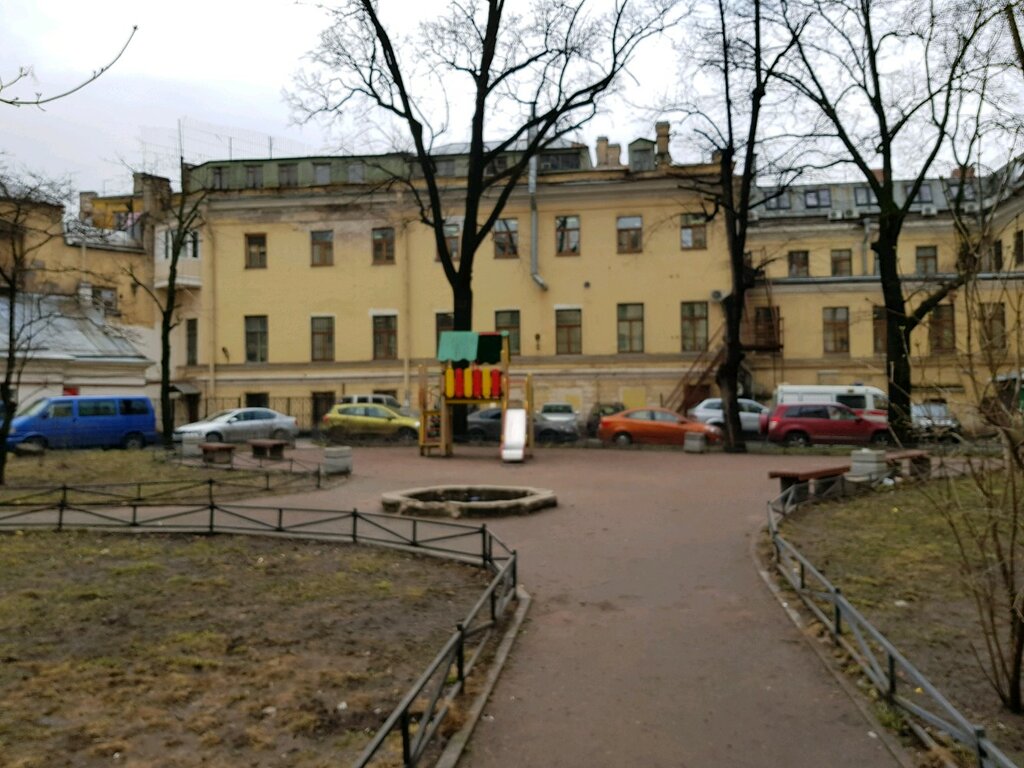 Oyun alanı Playground, Saint‑Petersburg, foto