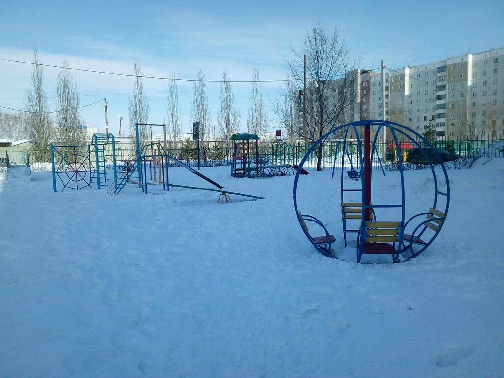 Oyun alanı Playground, Omsk, foto