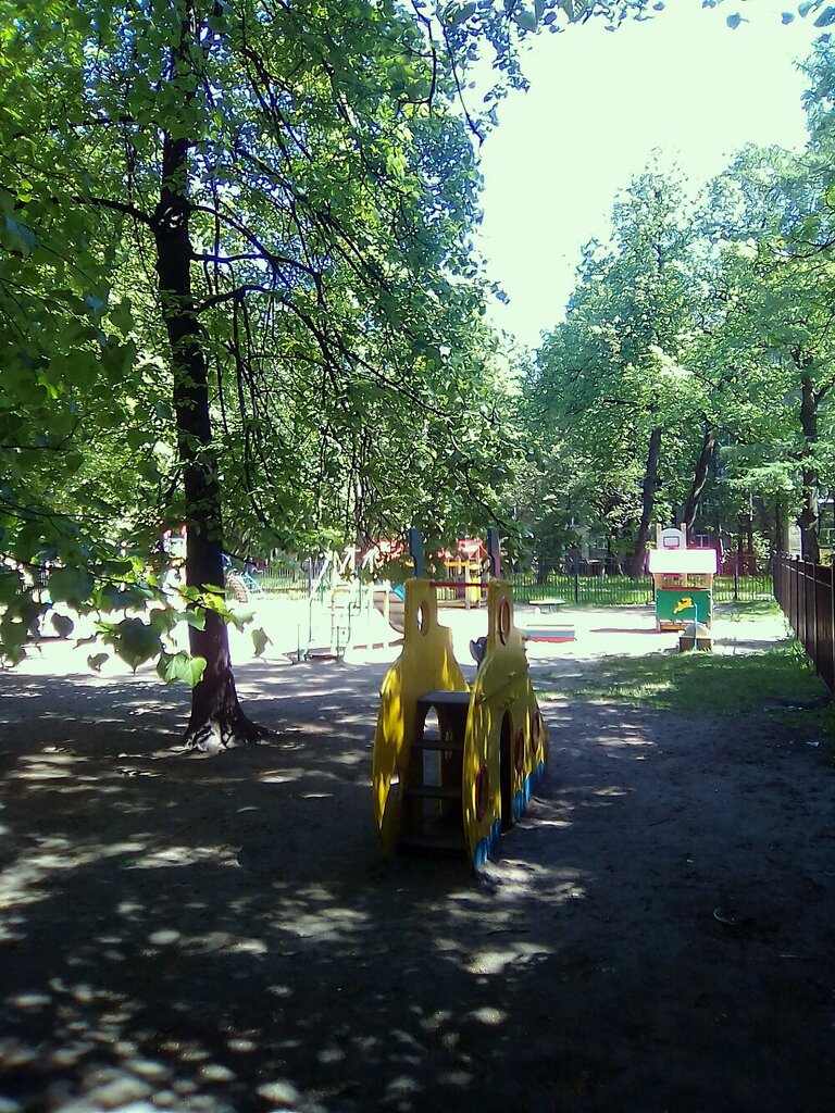 Oyun alanı Playground, Saint‑Petersburg, foto