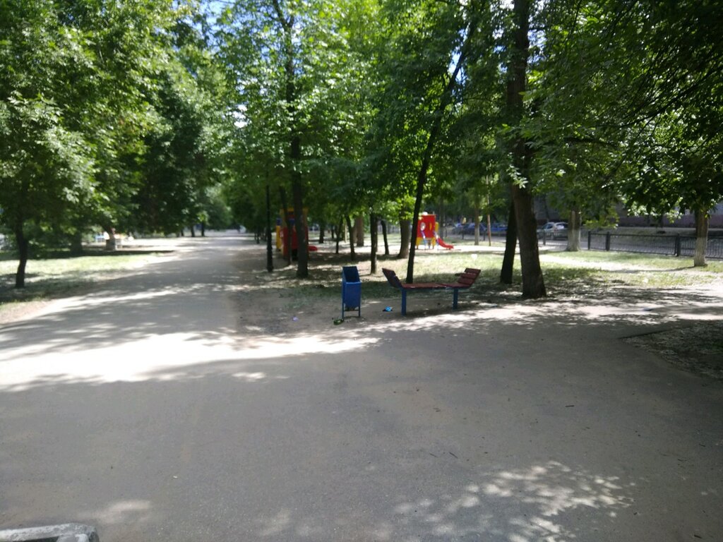 Oyun alanı Playground, Saratov, foto